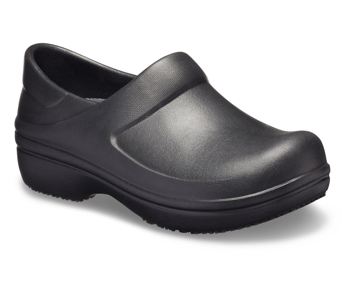 Crocs Is Donating Free Pairs of Shoes to Heathcare Workers Combatting ...