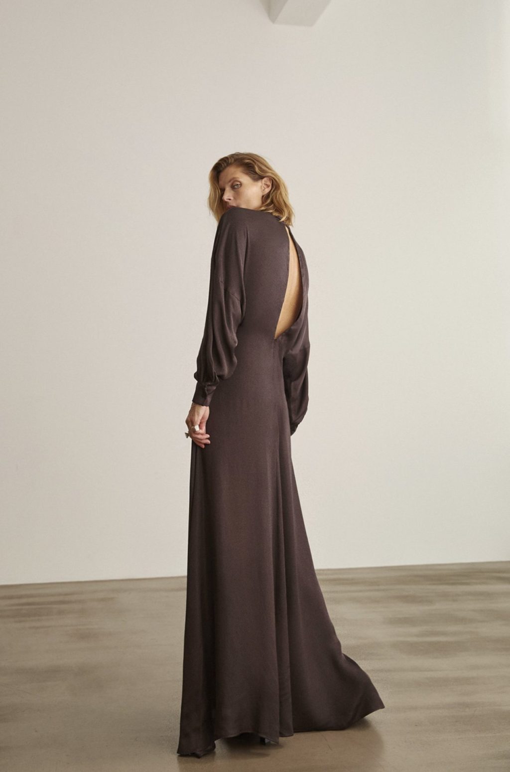8 Sustainable Dresses for the Chilly Fall-Winter Season